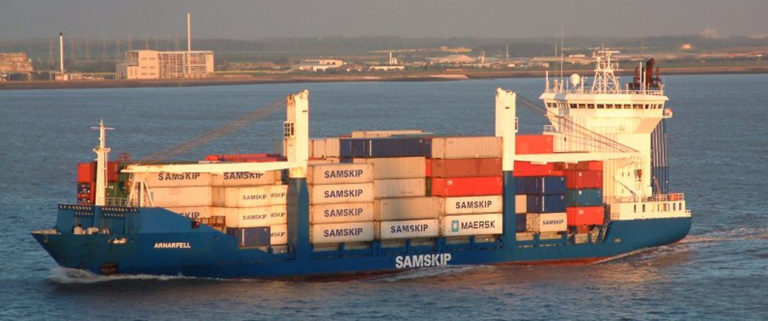 Design of Geared cellular container feeder vessel ECX 2300