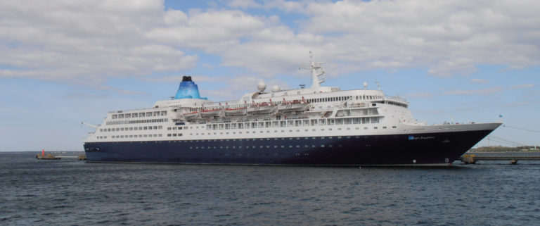 Complete Design of Cruise vessel 'Starward'